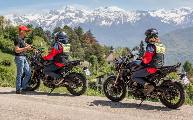 Déroulement des épreuves et l'examen du permis moto